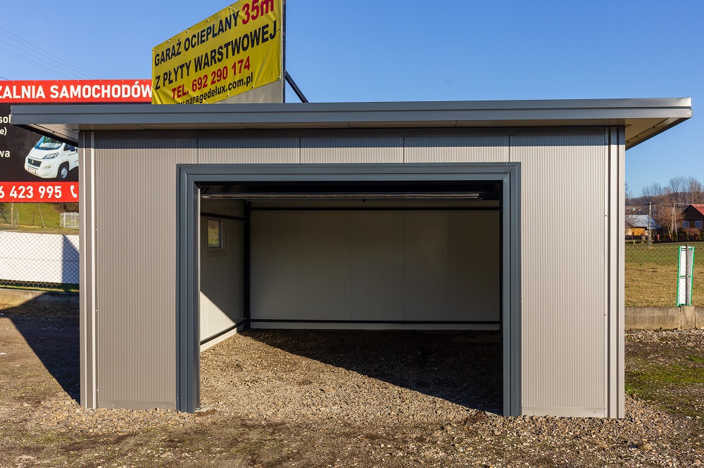 Garages made of sandwich panels - Garage Delux
